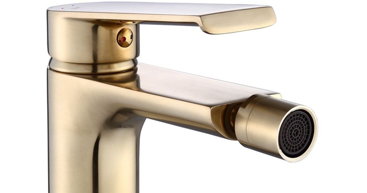 Rea Hass Gold Bidet Tap | Pepita.com