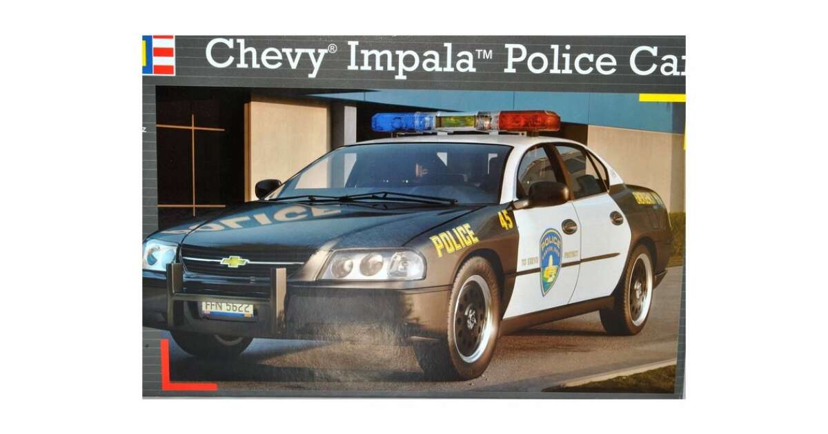 Revell - 05 Chevy Imp Police rendőrautó 7068 | Pepita.hu