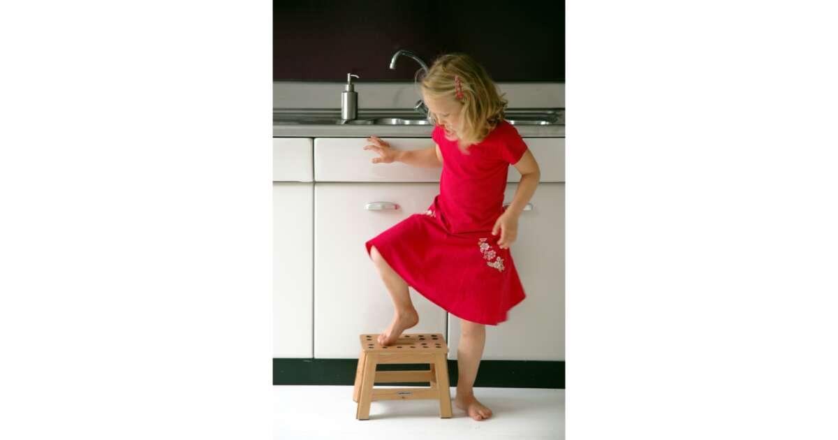 Összecsukható fa sámli | Pepita.hu