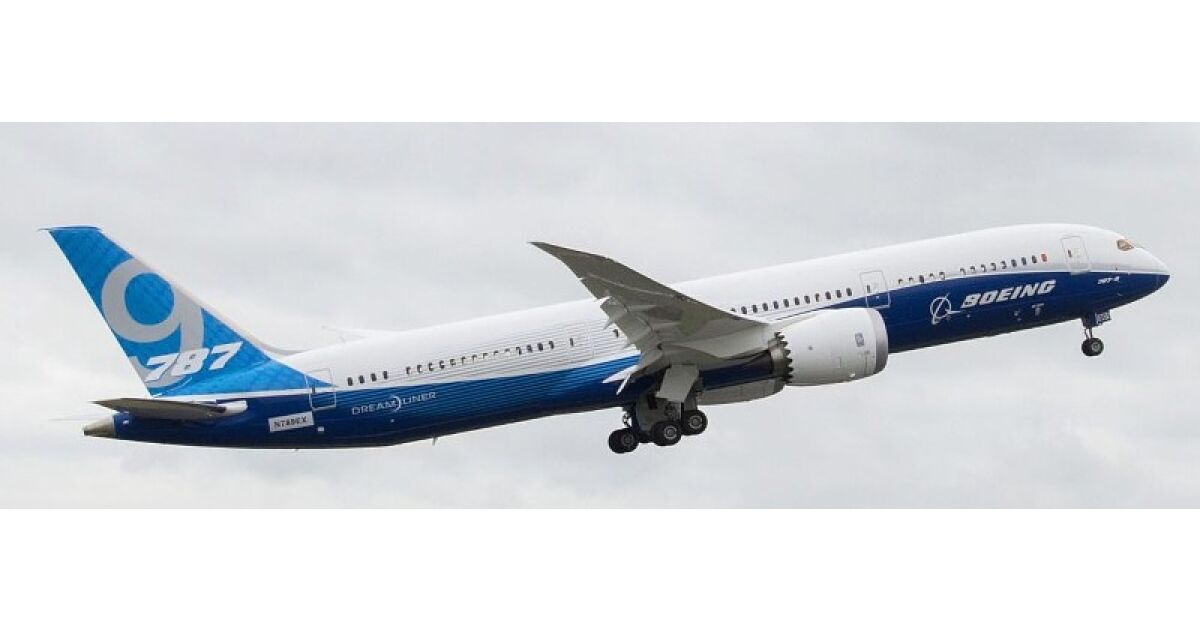 Zvezda Boeing 787-9 Dreamliner - Long fuselage 1:144 makett repülő ...