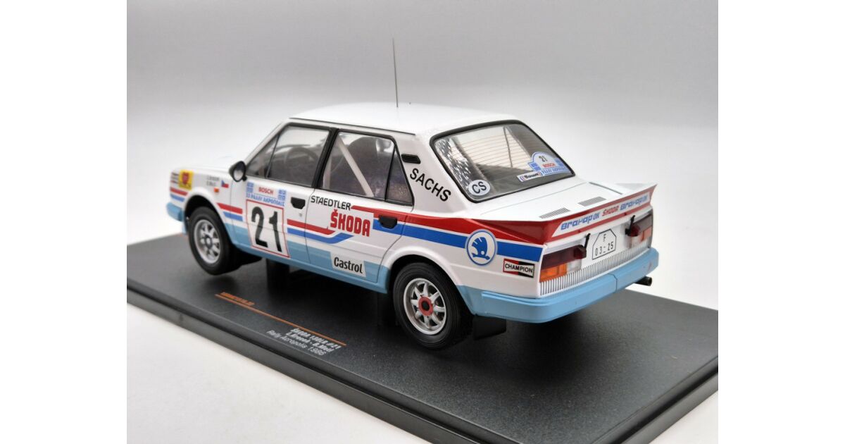 Škoda 130 LR #21 (1986) - Rally Akropolis - Ixo - 1:18 | Pepita.com