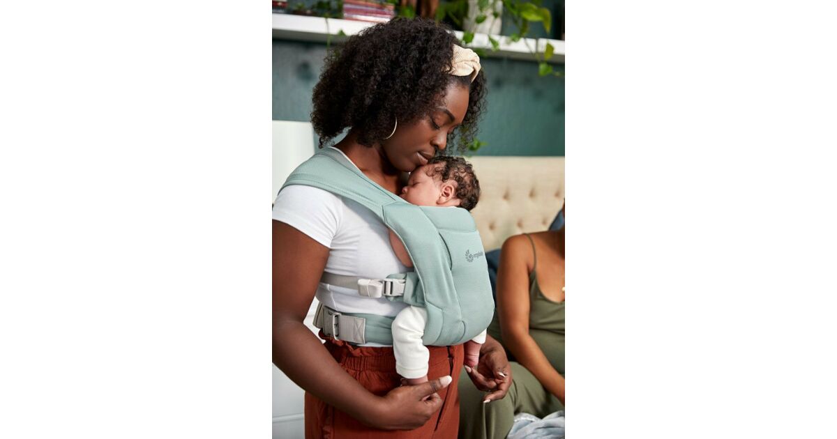 Ergobaby Embrace Hordozó Soft Air Mesh: Sage / Zsálya zöld | Pepita.hu