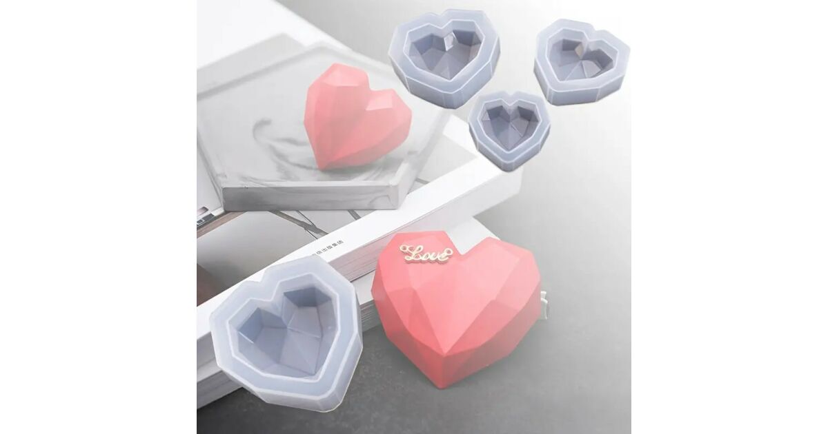 Szilikon geometriai szív forma, opál fehér, 5,7 x 5,3 x 1,5 cm | Pepita.hu