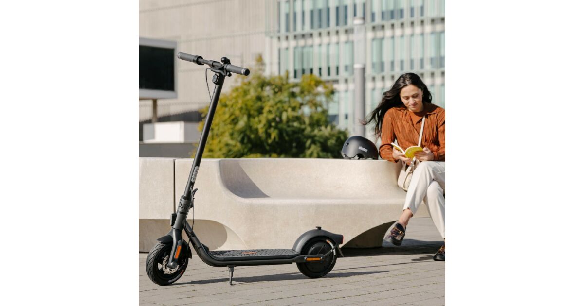 Segway Ninebot F2 E Elektromos Roller - 40km hatótáv, 25km/h | Pepita.hu