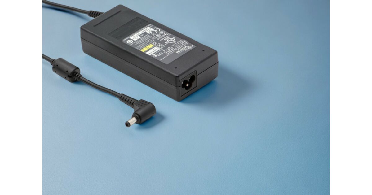 Fujitsu Amilo M1438 20V 4,5A 90W-os gyári új Laptop töltő | Pepita.hu