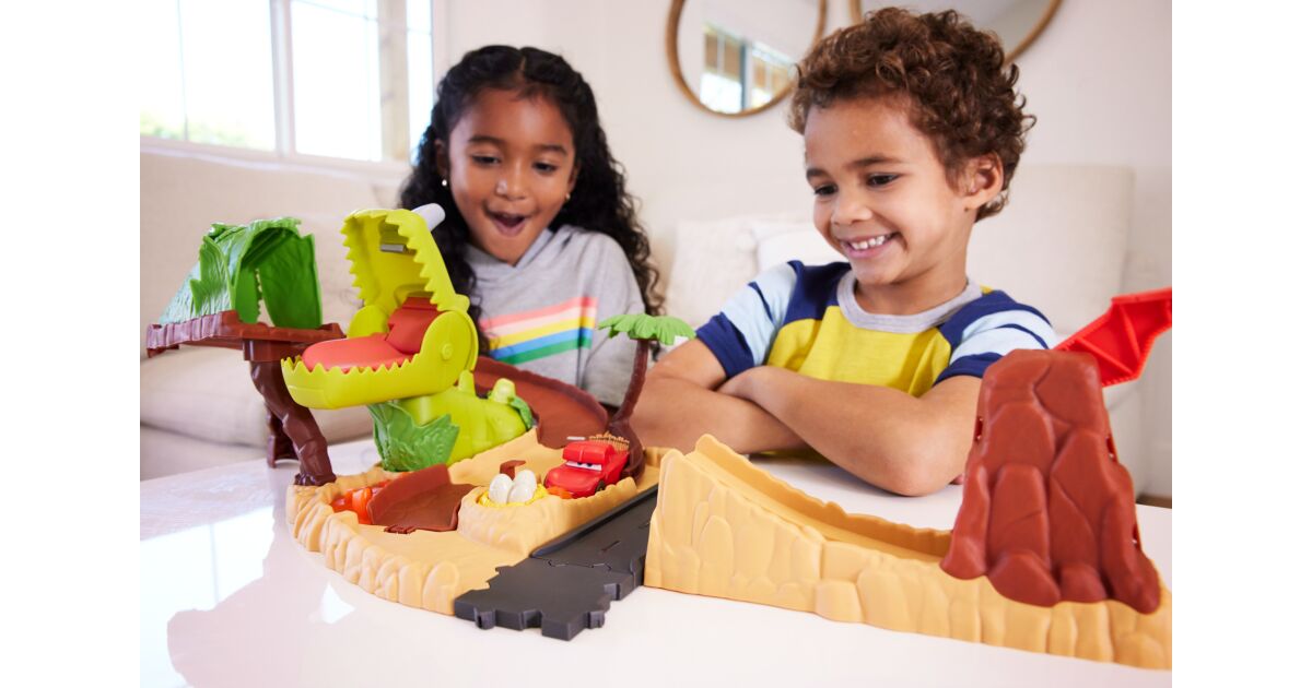 Mattel Disney: Cars On the Road - Doni Park | Pepita.hu