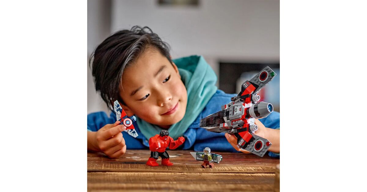 LEGO MARVEL SUPER HEROES BATALIA DINTRE CAPITANUL AMERICA SI HULK ROSU ...