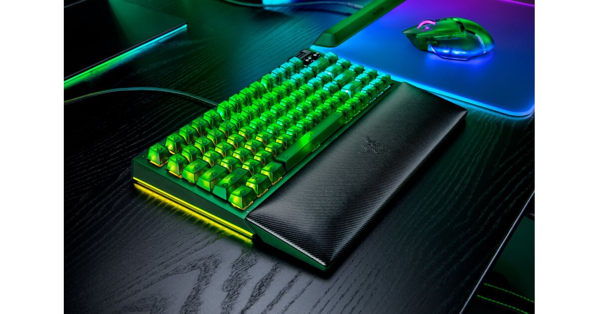 Razer BlackWidow V4 75% | Mechanical Gaming keyboard | Wired | US ...