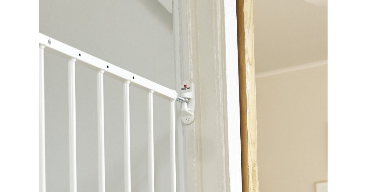 BabyDan Emma fehér fém ajtórács 56,5-81,5 cm, csavarozható | Pepita.hu