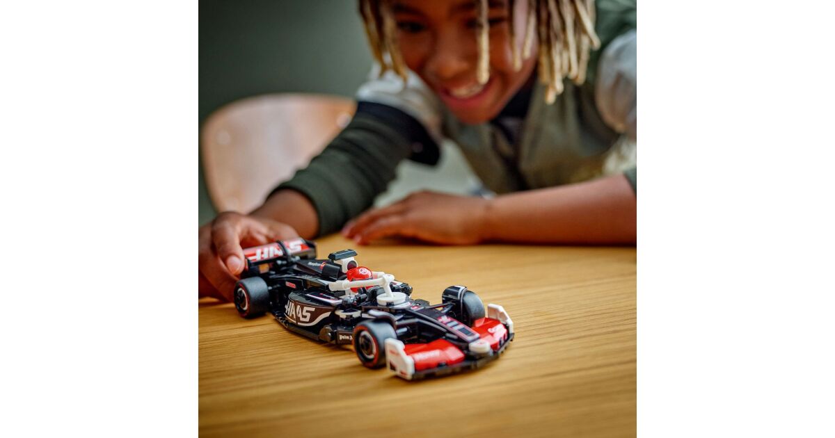 LEGO Speed Champions Maşina de curse MoneyGram Haas F1 Team VF-24 77250 ...