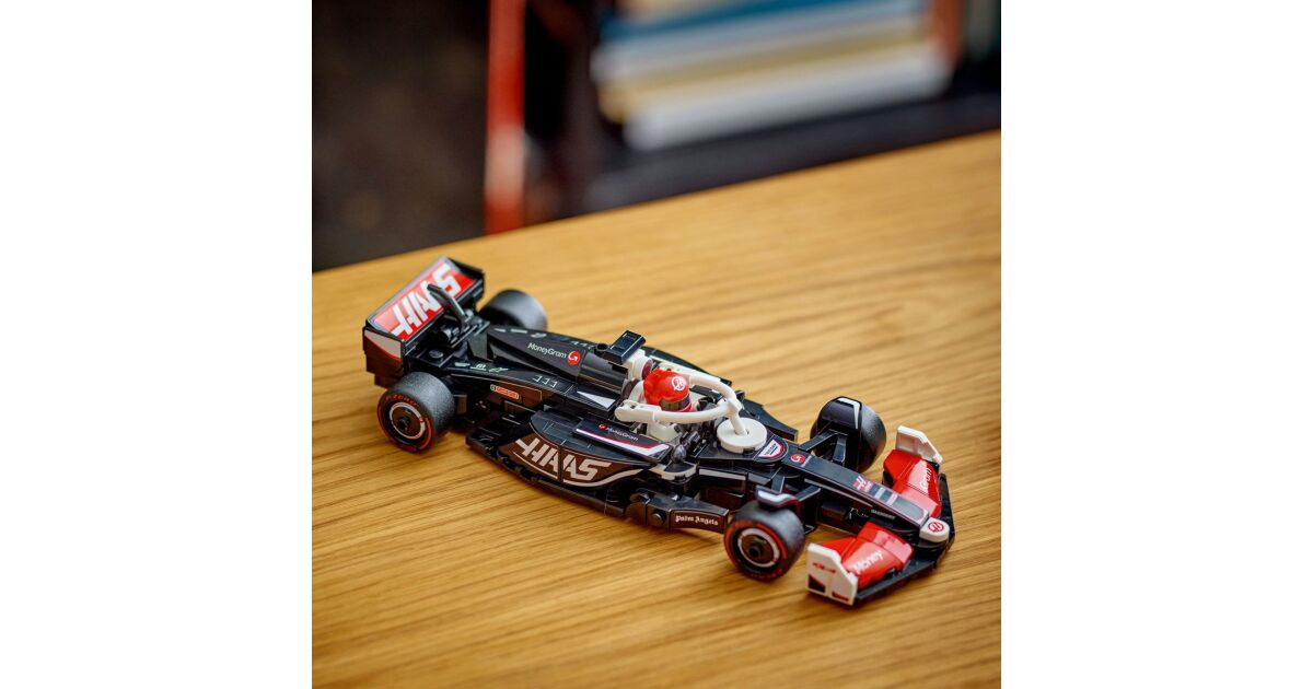 LEGO Speed Champions Maşina de curse MoneyGram Haas F1 Team VF-24 77250 ...
