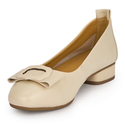 Pantofi dama din piele naturala crem cu toc mic 2.5 cm 19366 - 36 ...