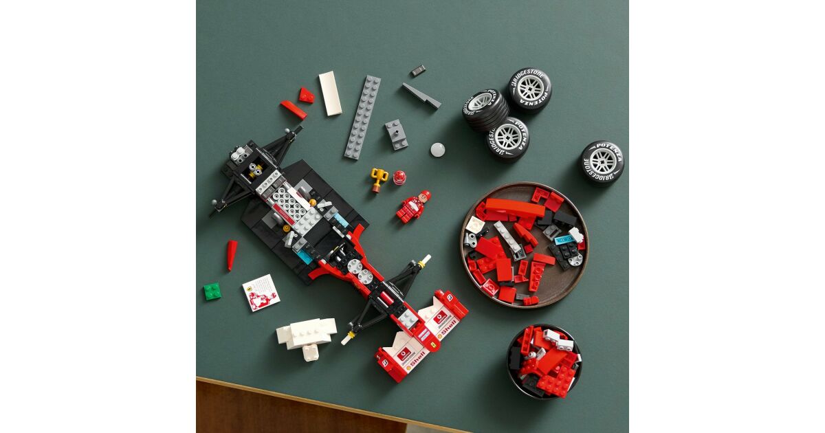 LEGO® Icons 11375 Ferrari F2004 és Michael Schumacher | Pepita.hu