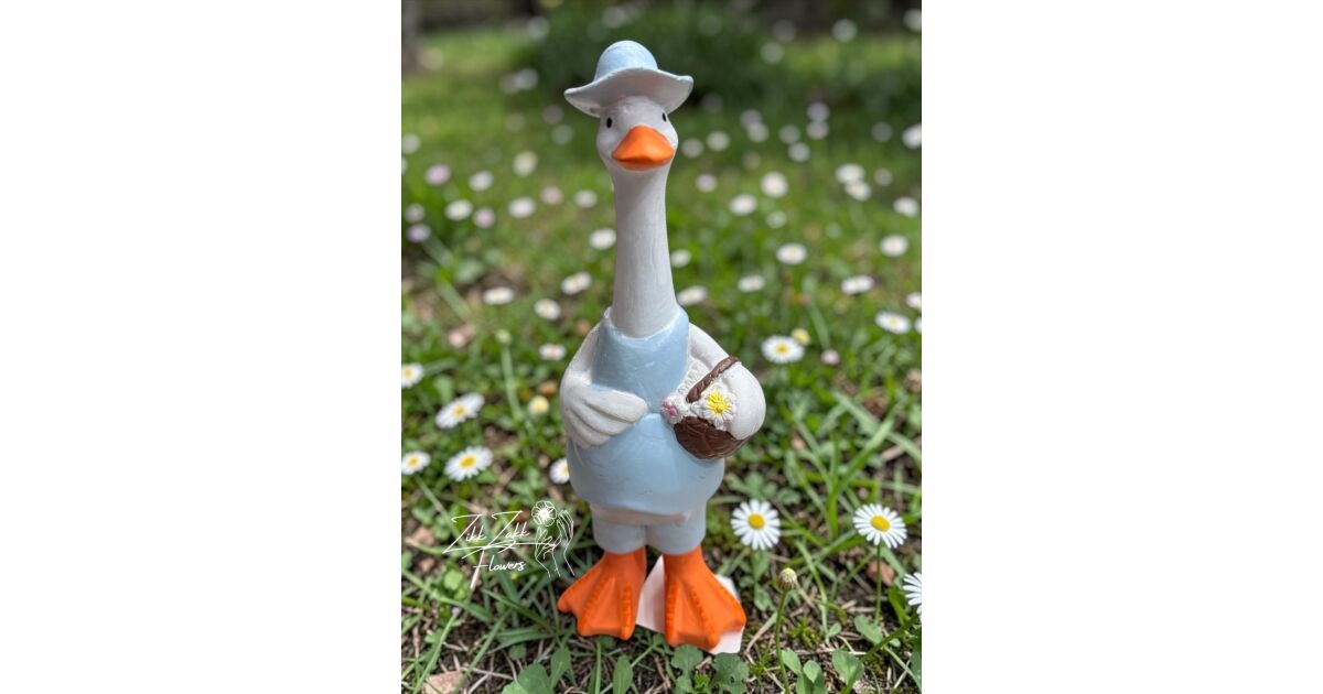 Kalapos liba figura kosárral | Pepita.hu