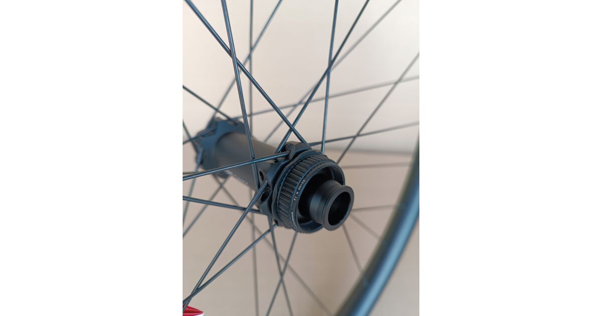 Első kerék: DT Swiss EXC 1501 SPLINE ONE 30 27.5 CL 15/110mm Enduro 28H ...