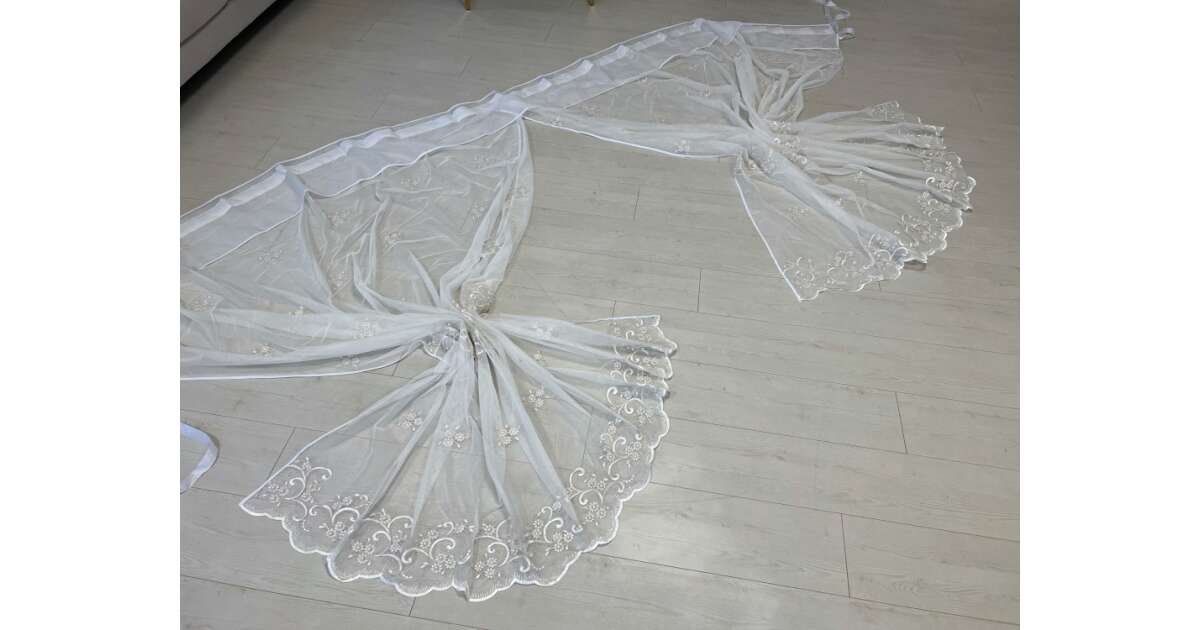 Exkluzív Barokk Kész függöny fehér csipkés Raviel gyöngy anyaggal ...