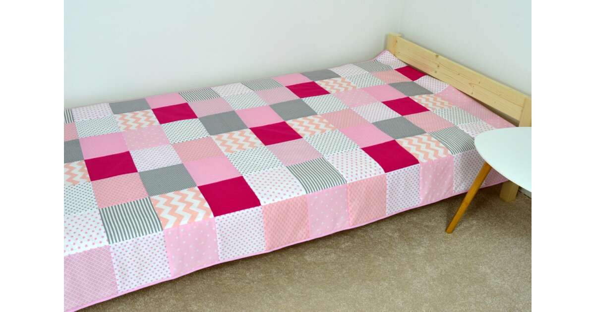 Rózsaszín patchwork ágytakaró | Pepita.hu